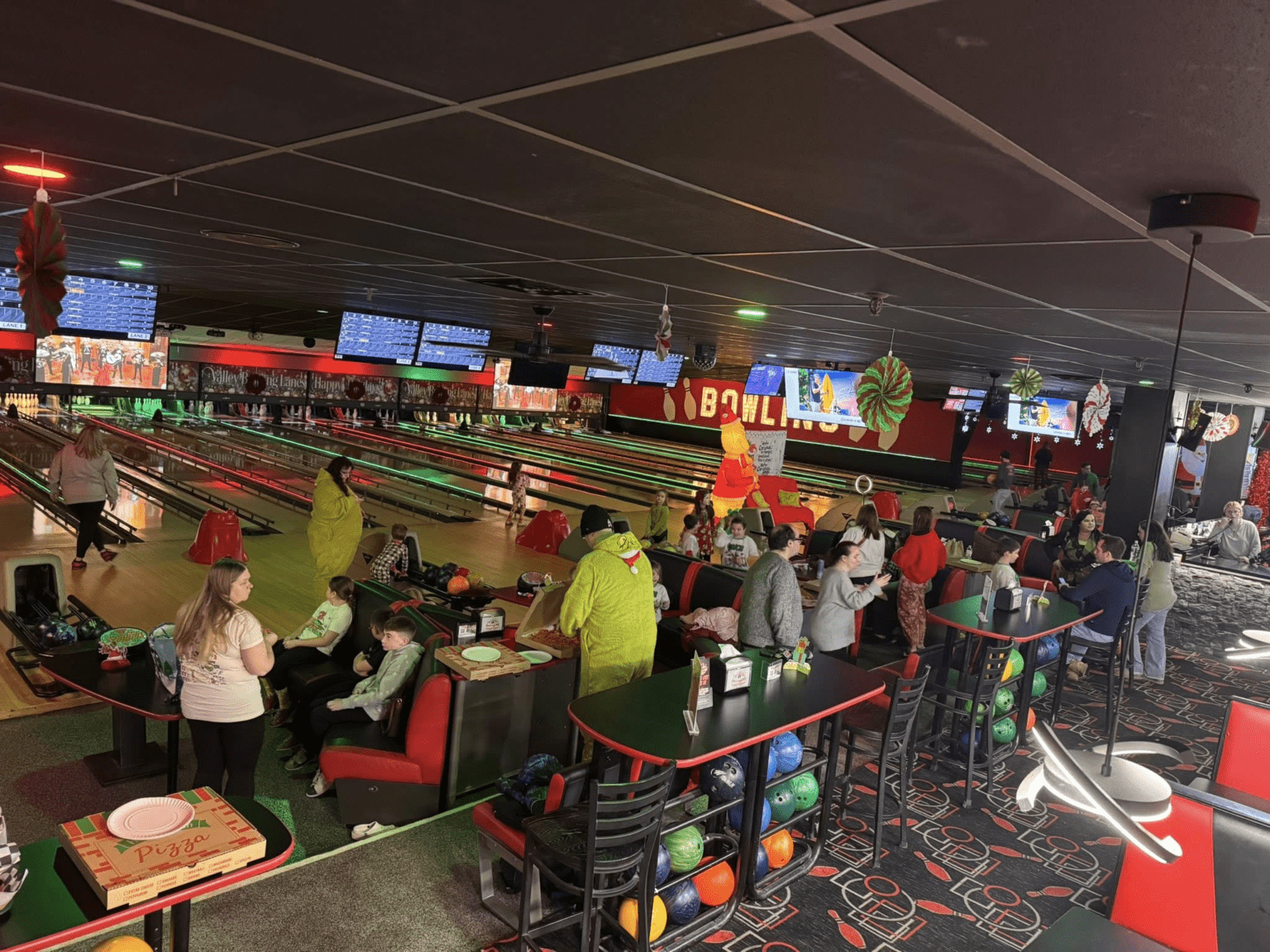 Grinchmas Party Fun! - Valley Bowling Lanes | Carbondale, PA